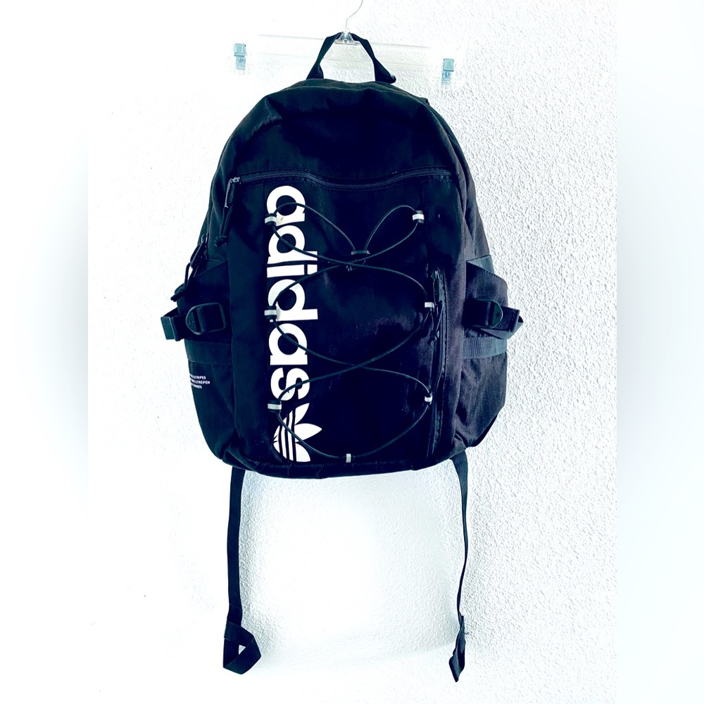 Lg Adidas Original Backpack. Black & White - Gem